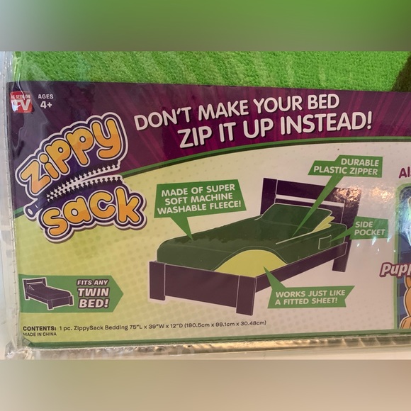ZIPPY SACK | Bedding | Zippy Sack Dino Twin Size Green Dinosaur As Seen ...
